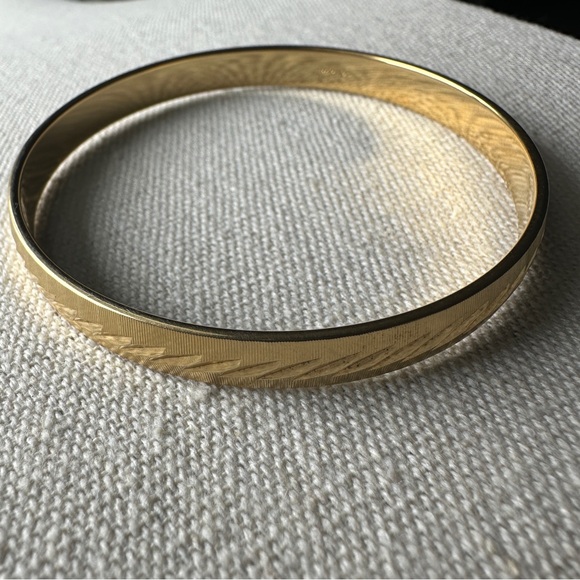 Monet | Jewelry | Vintage Monet Gold Tone Bangle Bracelet | Poshmark